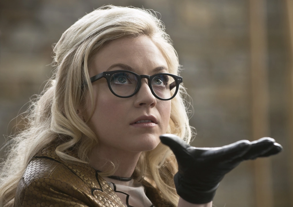 Bug Eyed Bandit (Brie Larvin) | The Flash Wiki | Fandom