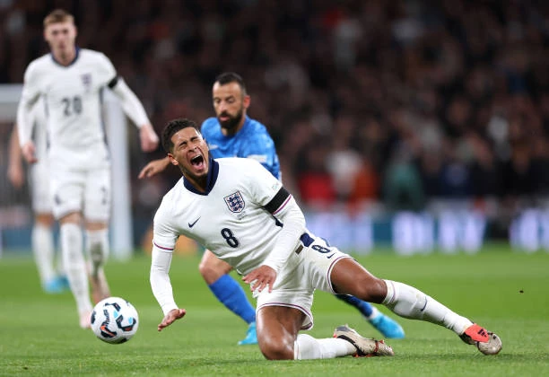 England v Greece (2024–25 UEFA Nations League B)/Image gallery ...