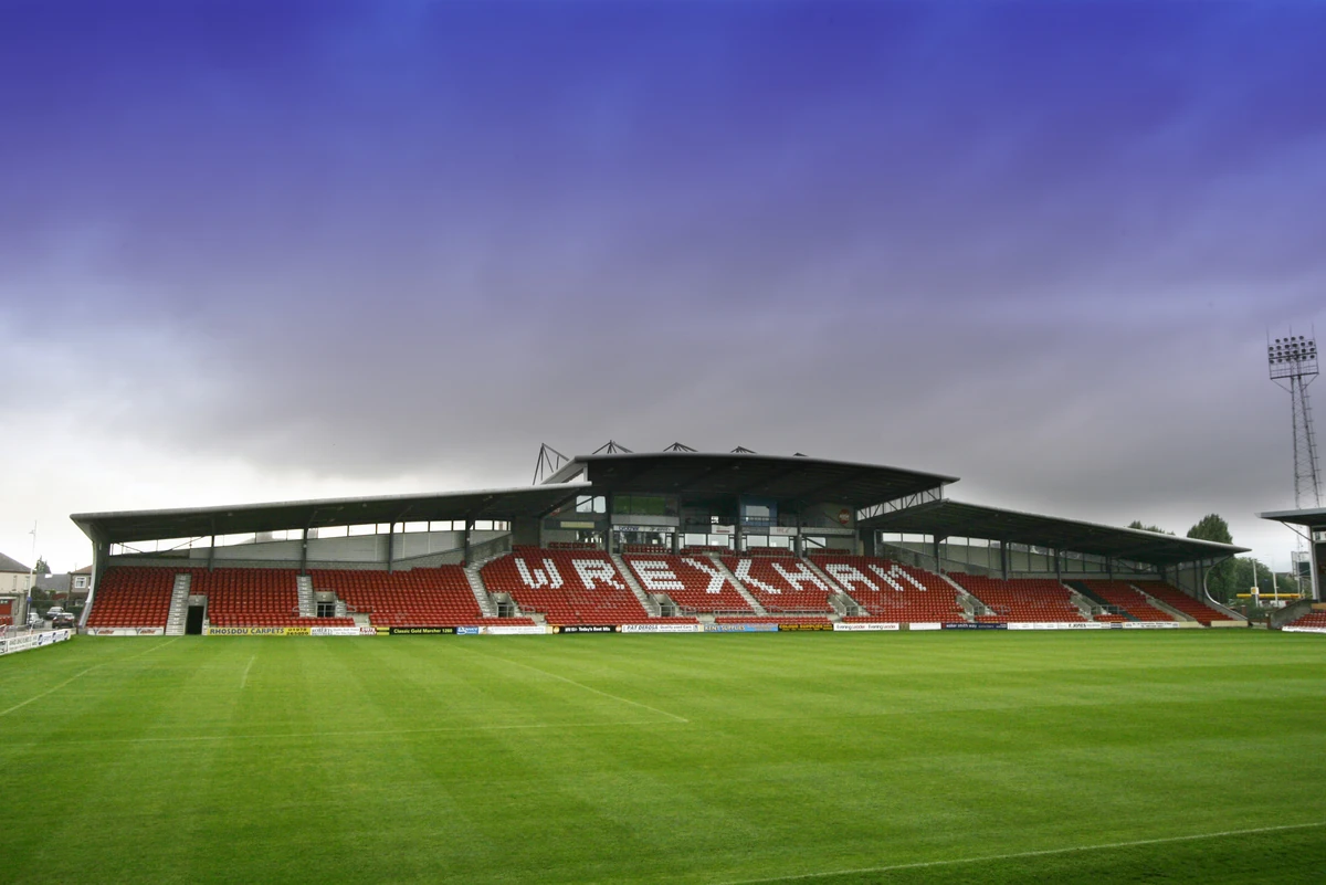 Racecourse Ground | Football Wiki | Fandom