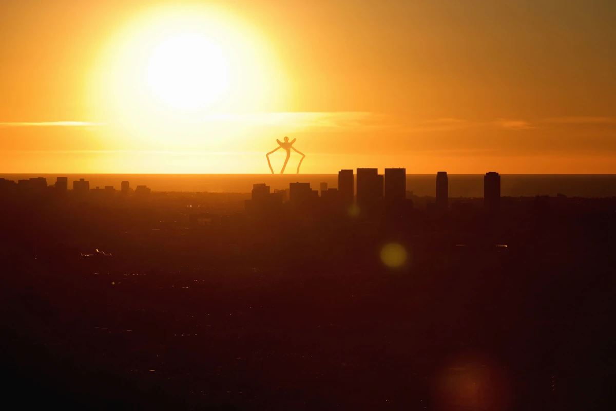 Sunset rapture or giant of sunset | The giants Trevor Henderson ...