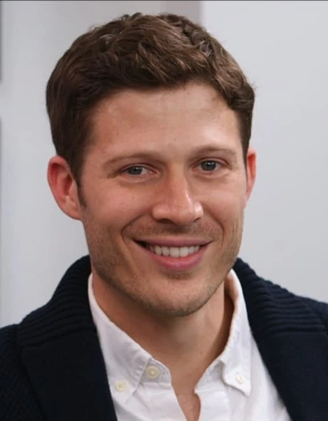 Zach Gilford | The Haunting of Bly Manor Wiki | Fandom