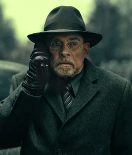 Arthur Pym | The Haunting of Bly Manor Wiki | Fandom