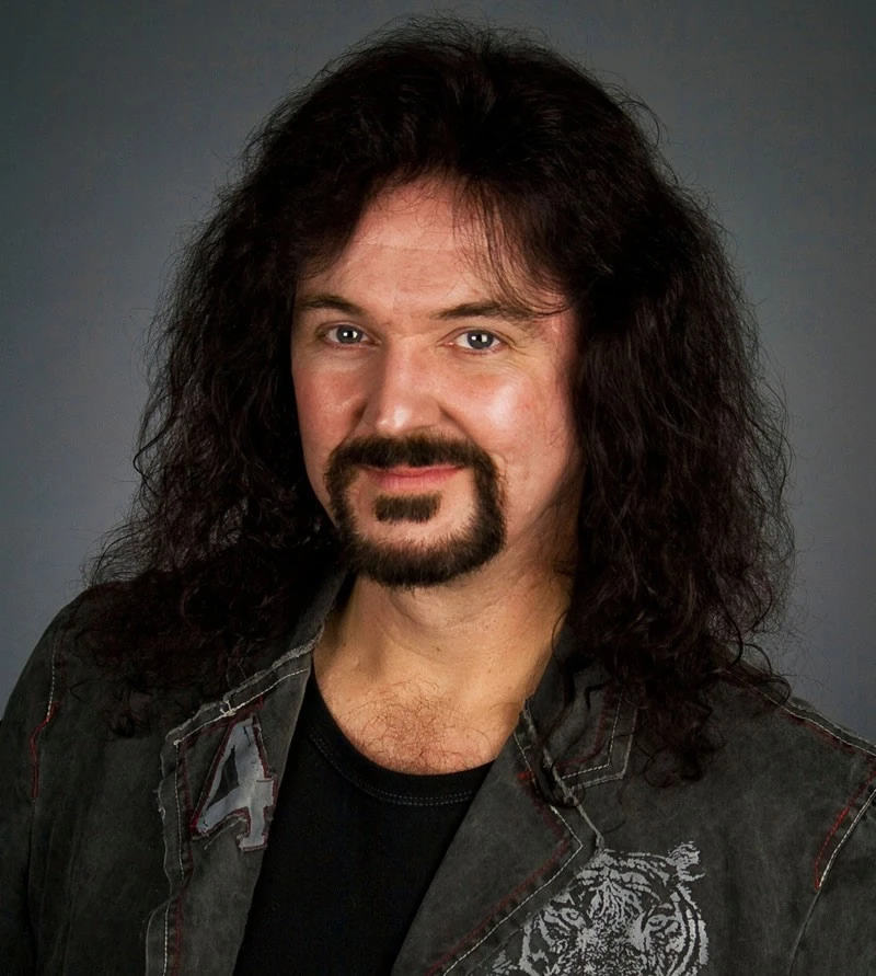 Wally Wingert | Hidden Side Wiki | Fandom