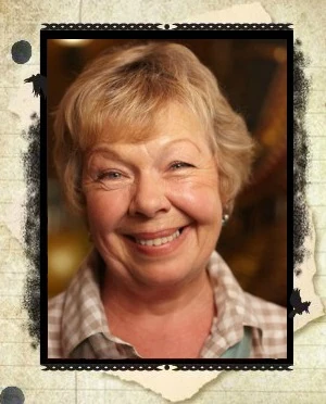 Evelyn Martin | House of Anubis Wiki | Fandom