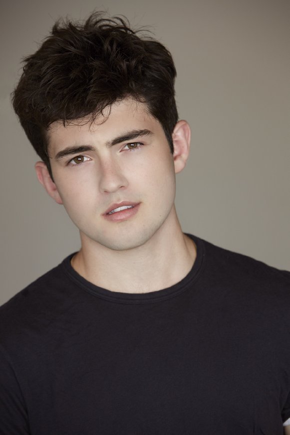 Ian Nelson | The Hunger Games Films Wikia | Fandom