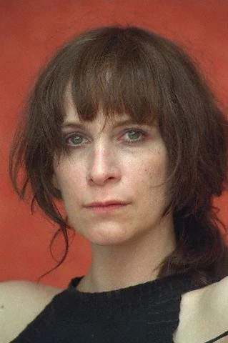 Amanda Plummer | The Hunger Games Films Wikia | Fandom