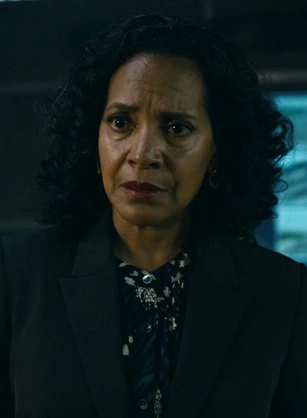 Elizabeth Mallory | The Hunting Party Wiki | Fandom