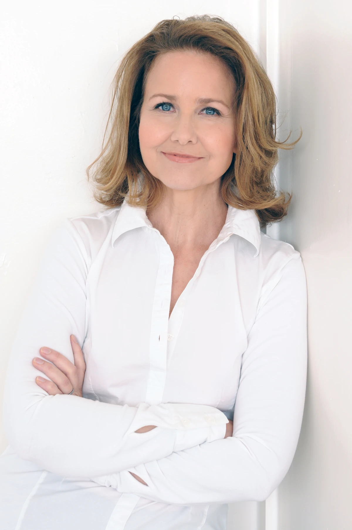 Sharon Harding | The Kyra Thompson Mysteries Wiki | Fandom