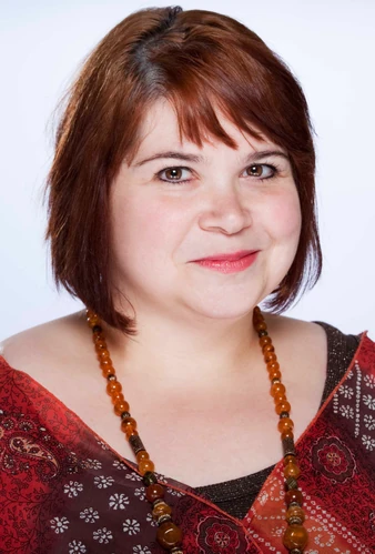 Debbie Chazen | The Last Kingdom Wiki | Fandom