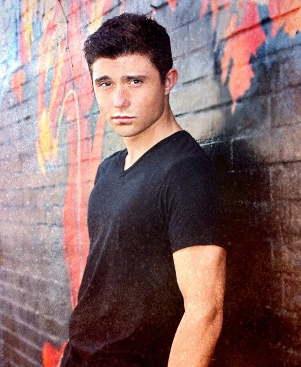 Theo Raeken | The Legacy of the Mystic Wiki | Fandom