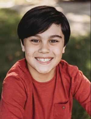 Benjamin Hum | The Looney Wizard Of OZ Wiki | Fandom