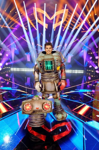 Robot (CAN) | The Masked Singer Wiki | Fandom