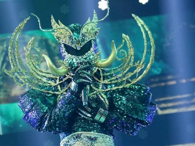 Black Dragon Horse | The Masked Singer Wiki | Fandom
