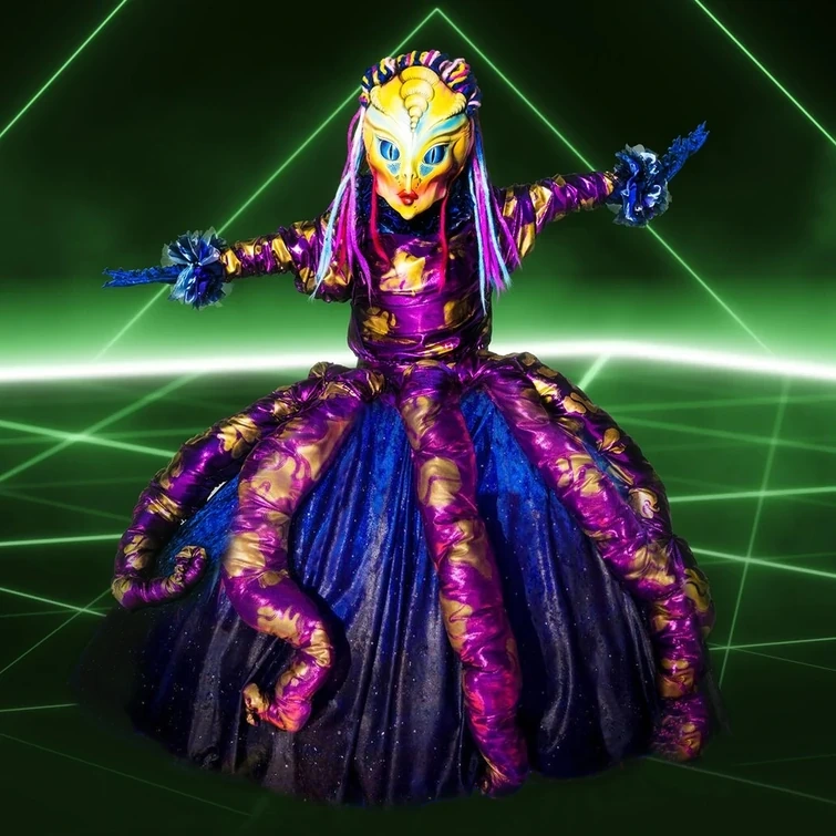 Reine de L'espace | The Masked Singer Wiki | Fandom