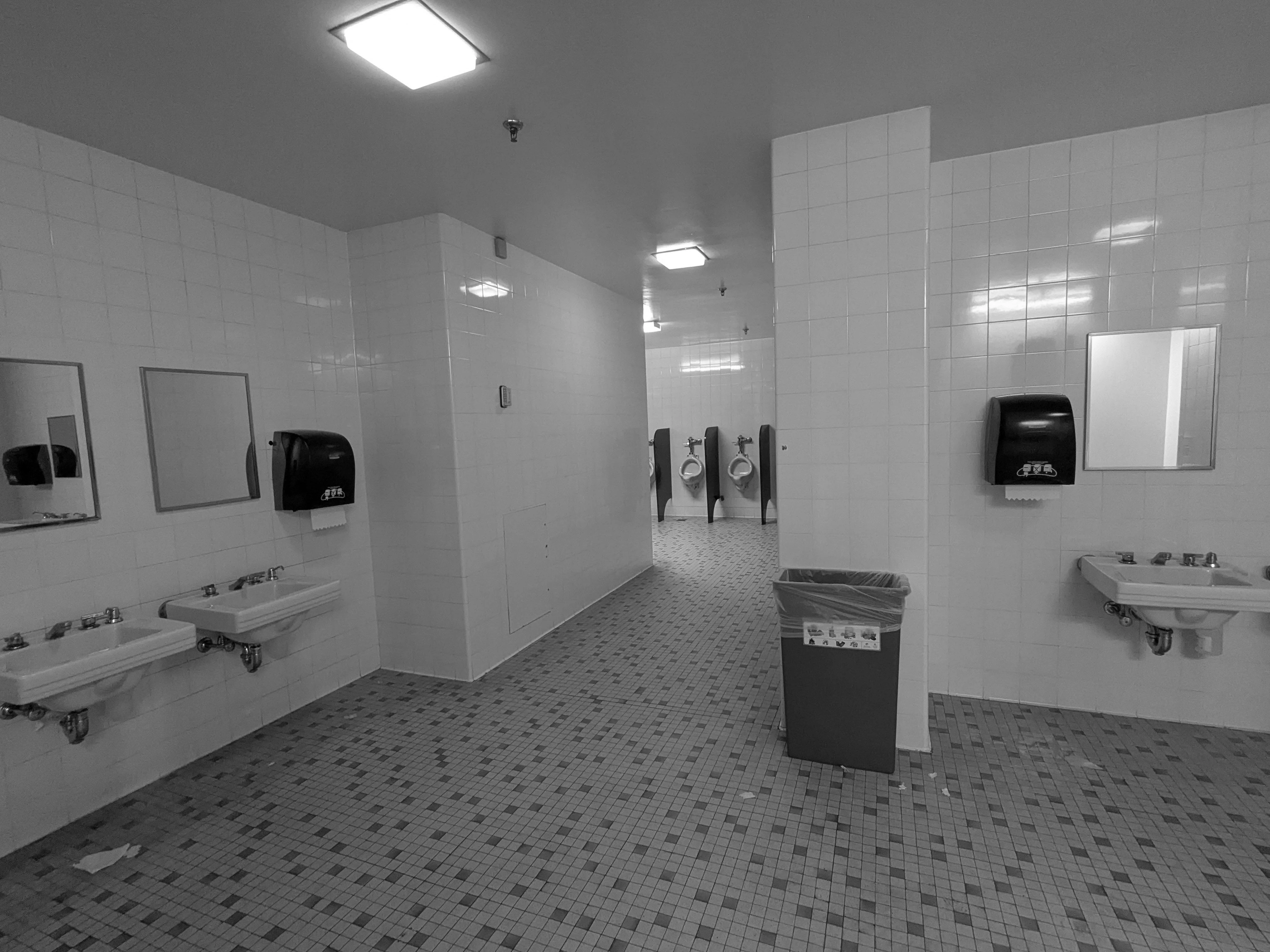 Semi-level 40: "Restroom Break!" | Monochromerooms Wiki | Fandom