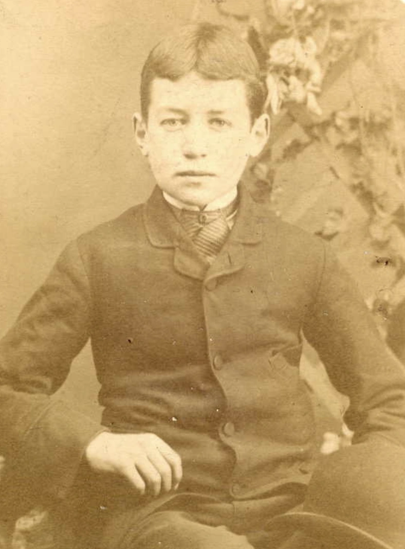 Hector Gamp I | The New AU Wiki | Fandom