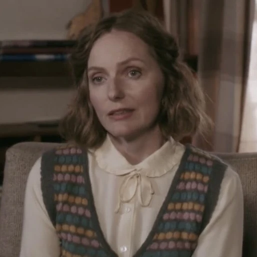 Caroline Gibson | The Newsreader Wiki | Fandom