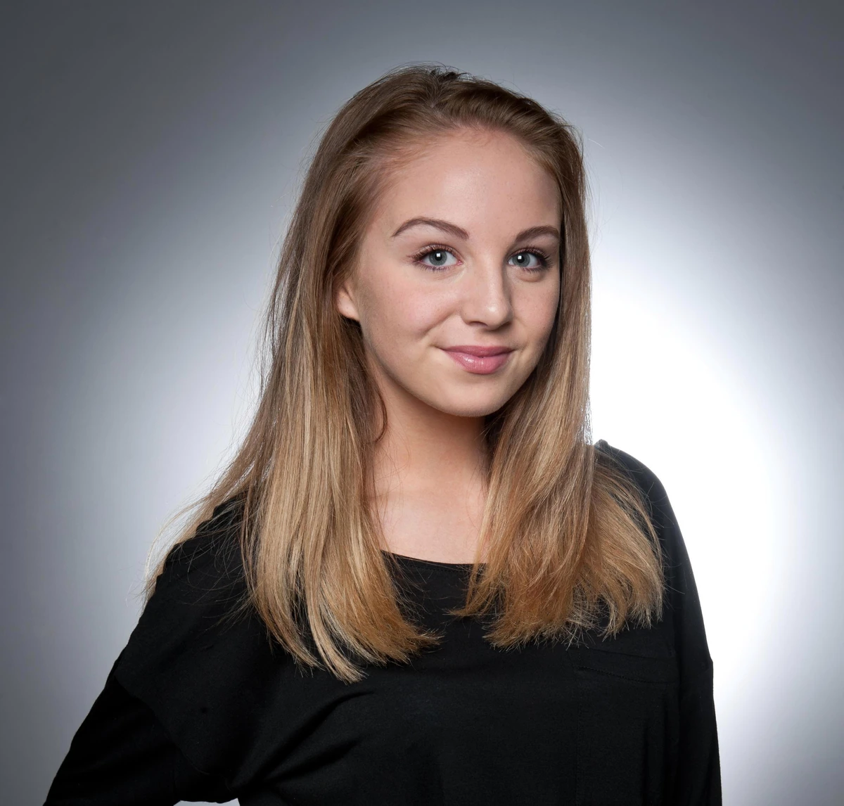 Fanfiction: Charlotte | The Next Step Wiki | Fandom