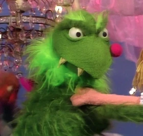 Green Frackle | The Omblar Show Characters Wiki | Fandom