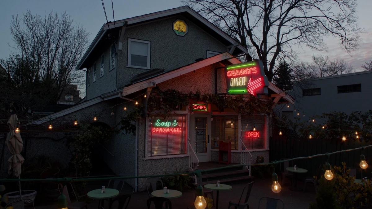 Granny's diner | The Once Upon A Time Wiki | Fandom
