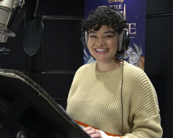 Sarah-Nicole Robles | Wiki The Owl House Brasil | Fandom