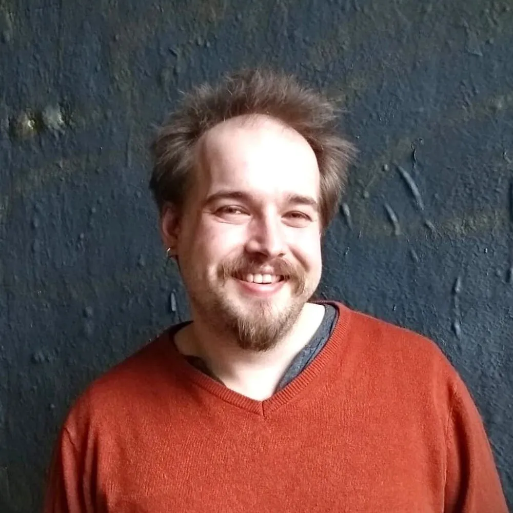 Jonathan Sims | The Podcast Directory Wiki | Fandom