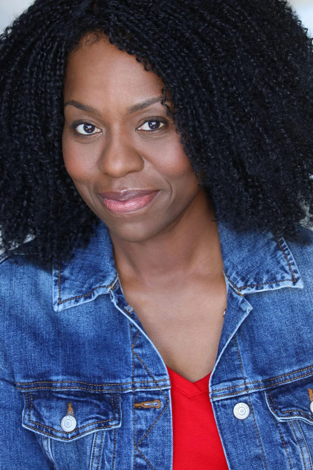 Sonya Leslie | The Residence Wiki | Fandom