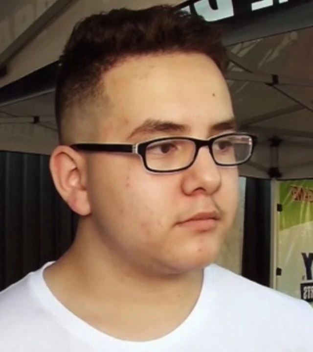 Johnny López | The Riveras Wiki | Fandom