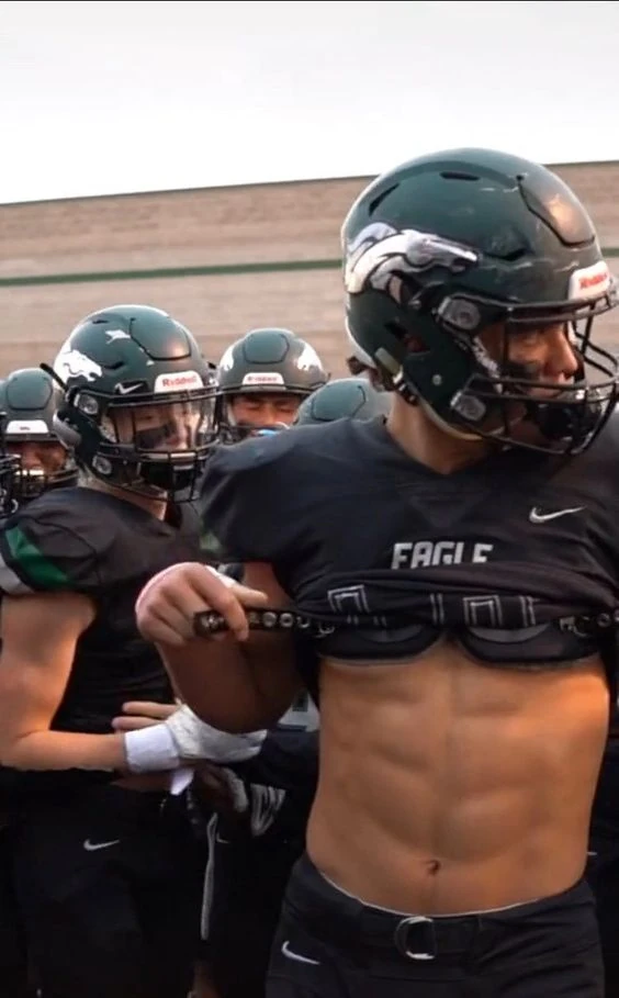 Easton Royal | The Royals Erin Watt Wiki | Fandom