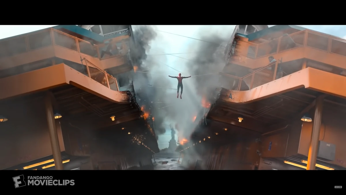 User blog:MrChecky/Spidey holding a ship together | The Scaling Vortex ...