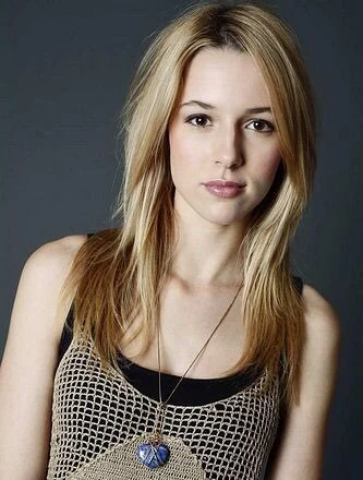 Stephanie Brown | The Skum Inn Wiki | Fandom