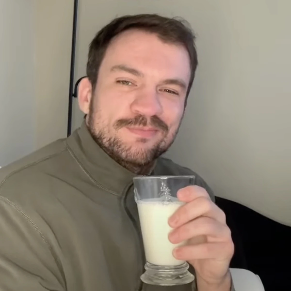 Elliot | Slappapedia Wiki | Fandom