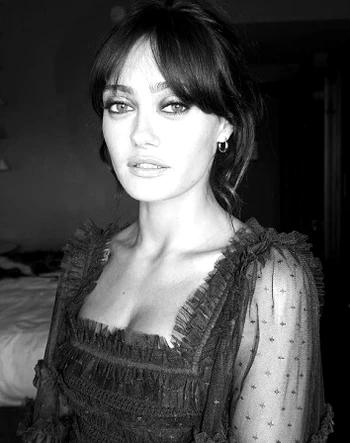 Ella Purnell | Zack Snyder Wiki | Fandom