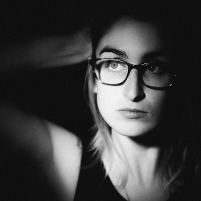 Caitlin Parrish | Zack Snyder Wiki | Fandom