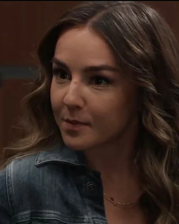 Teresa Lazzarini | The Sweet Life Wiki | Fandom