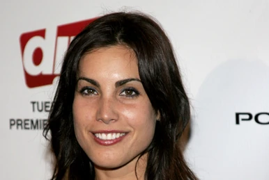 carly pope