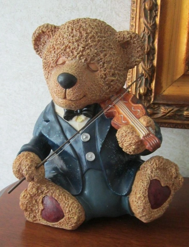 Stradivarius Sam The Violin Playing Bear | The Toy Chest Of Baby ...