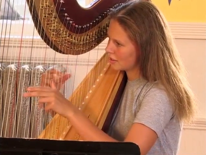 Jenna Bell | The True Baby Einstein Wiki | Fandom