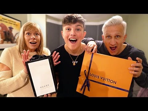 Kid Surprises Divorced Parents with their Dream Gifts... (Emotional ...