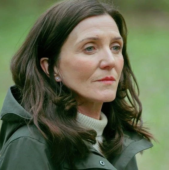 Isabella Lambert | The Walking Dead Fanon Nelson Wiki | Fandom