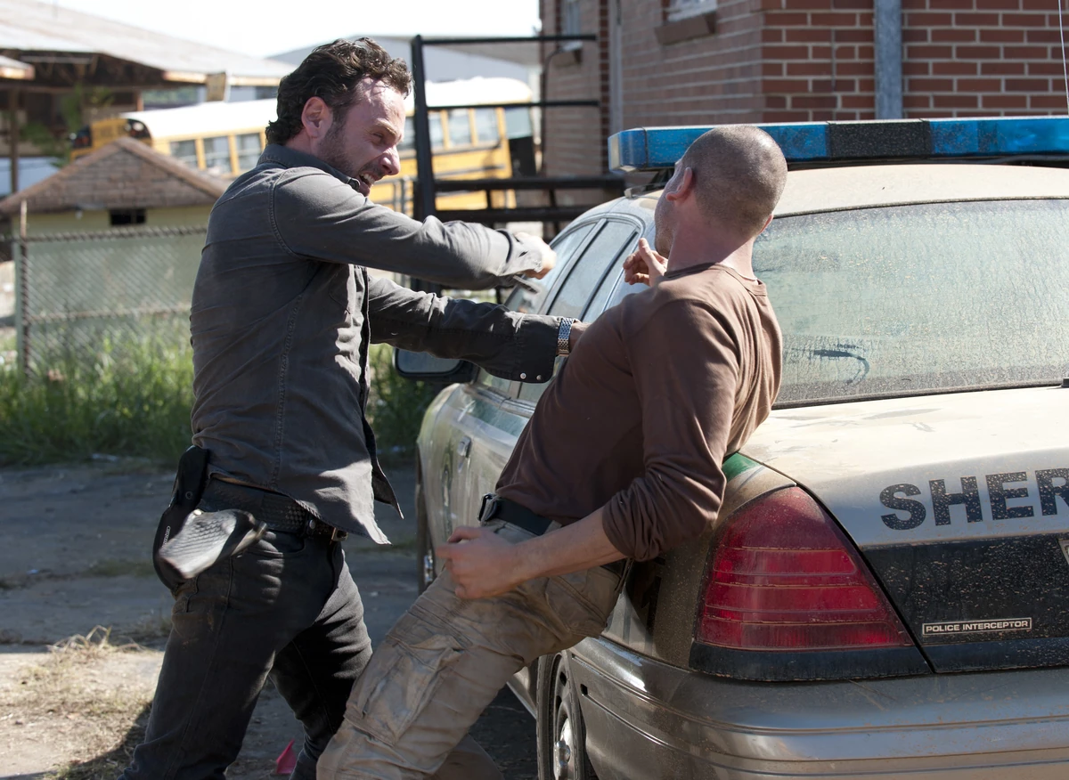 Issue 16 | The Walking Dead: New Blood Wiki | Fandom