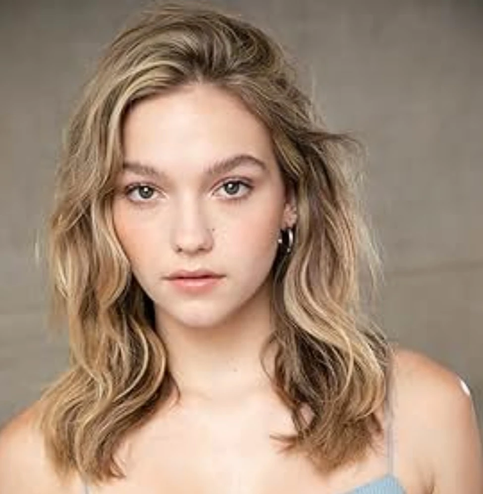 Emmy Garrett | The World Inside My Head Wiki | Fandom