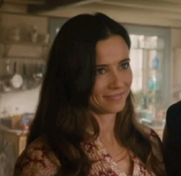 Laura Stone | The World Inside My Head Wiki | Fandom