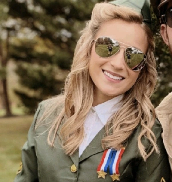 Ella Buckley | The World Inside My Head Wiki | Fandom