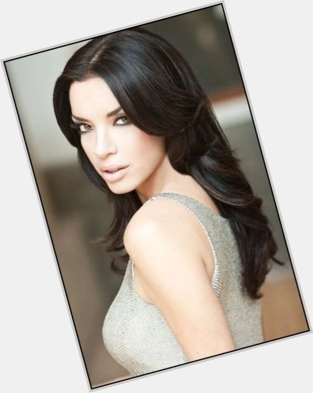 Luciana Miranda Valdez | The World Tree Wikia | Fandom