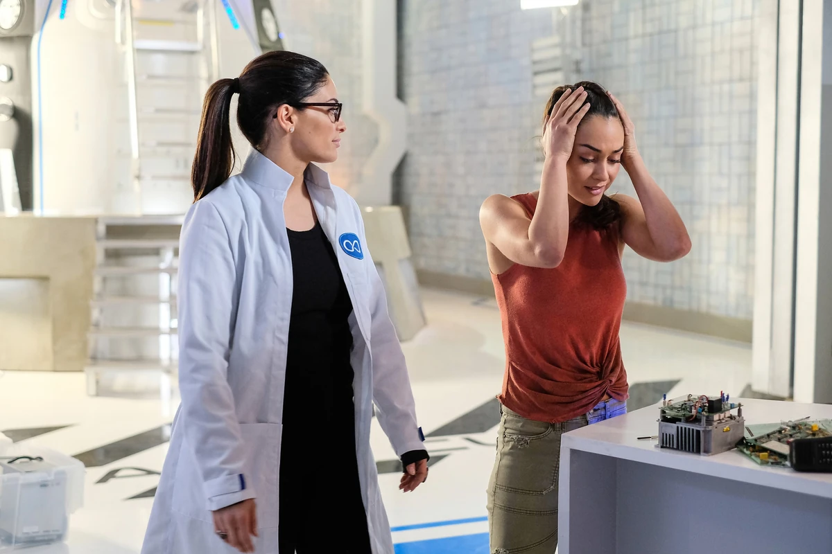 Becca/Galleria | The 100 Wiki | Fandom