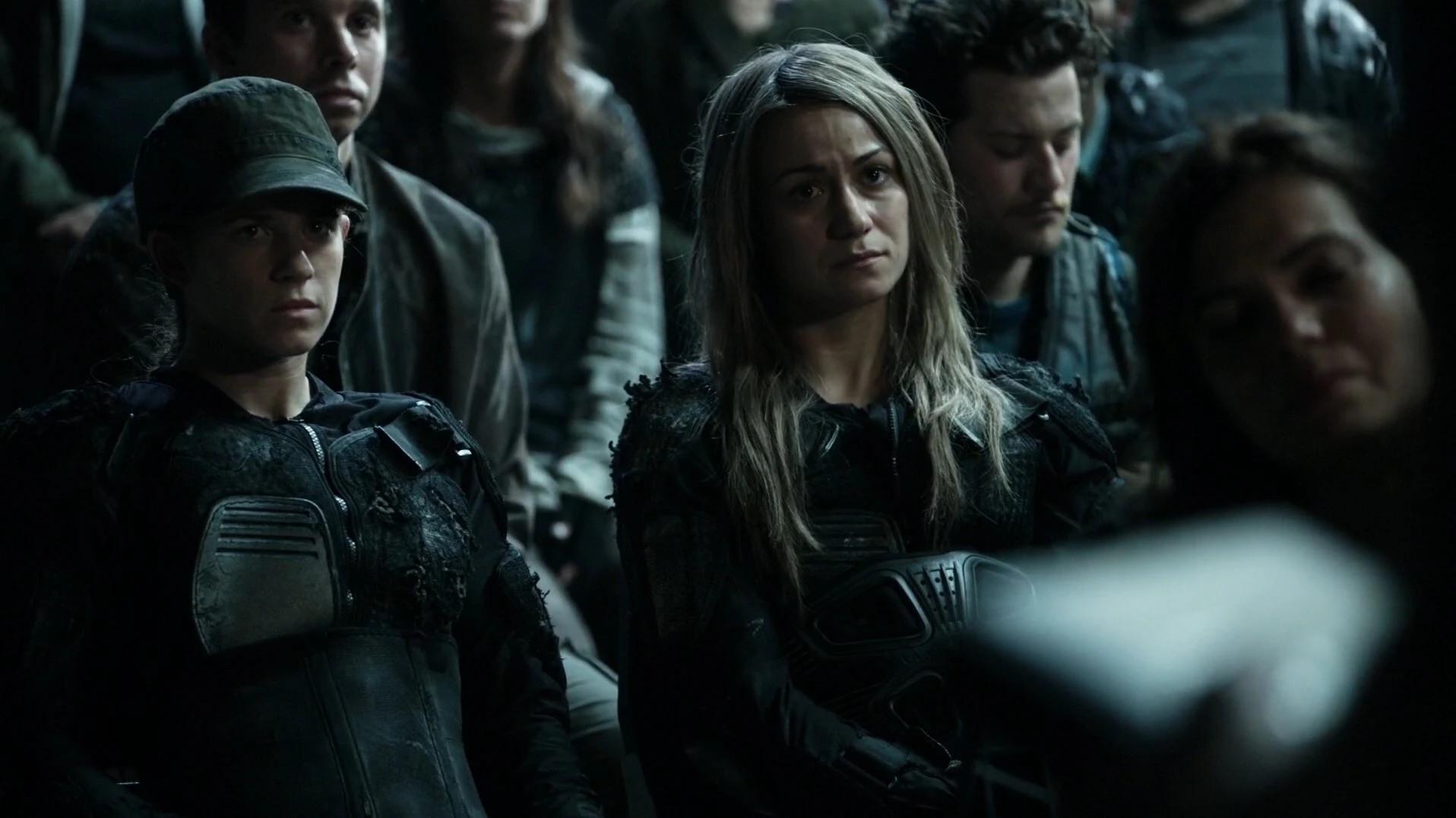 Harper McIntyre/Im Laufe der Serie | The 100 Wiki | Fandom