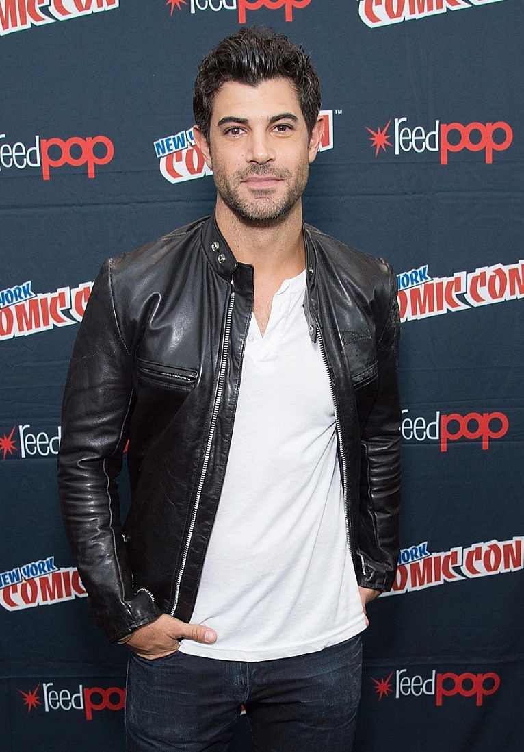 Damon Dayoub | Wiki The Resident | Fandom