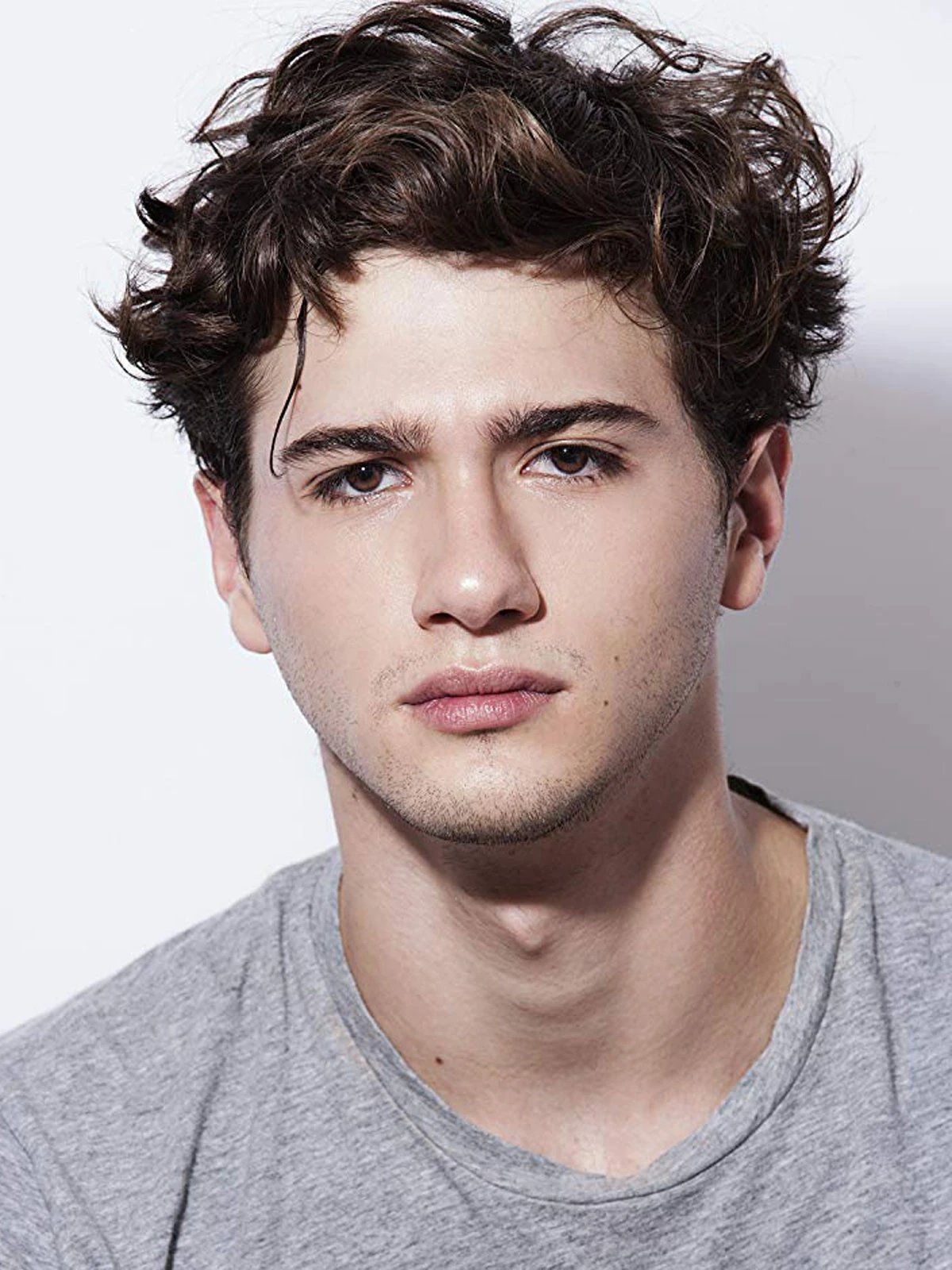 Alex Fitzalan | The Society Wiki | Fandom