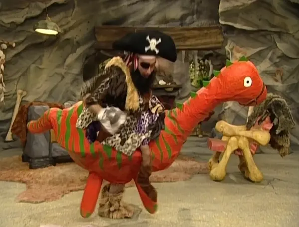 Bronty the Patchysaurus | THE ADVENTURES OF GARY THE SNAIL Wiki | Fandom